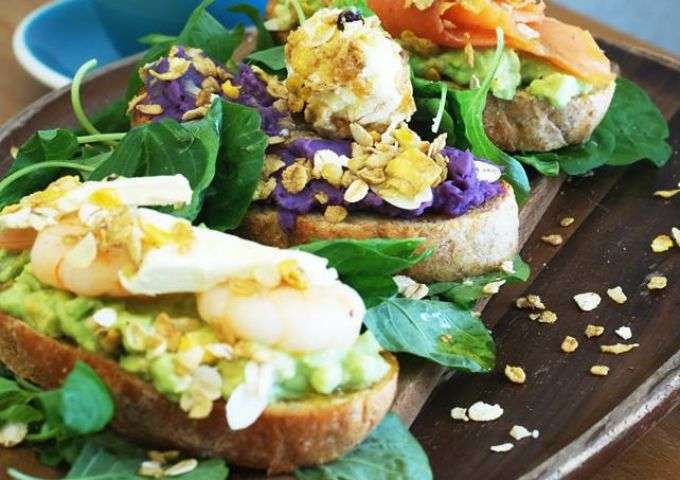 Communal Table - Macau Lifestyle