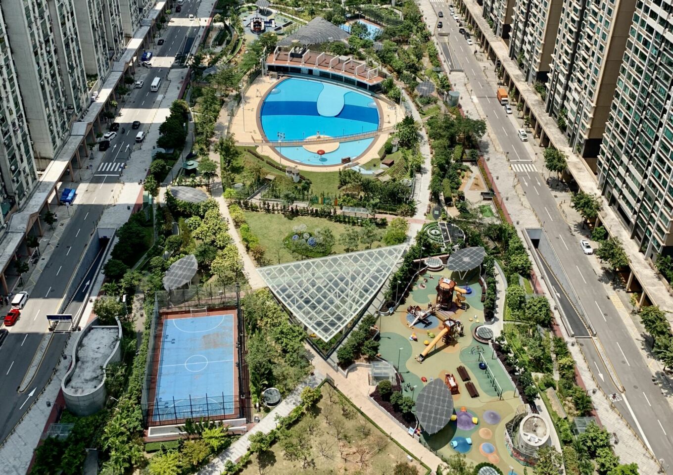 Taipa Central Park Swimming Pool - Macau Lifestyle