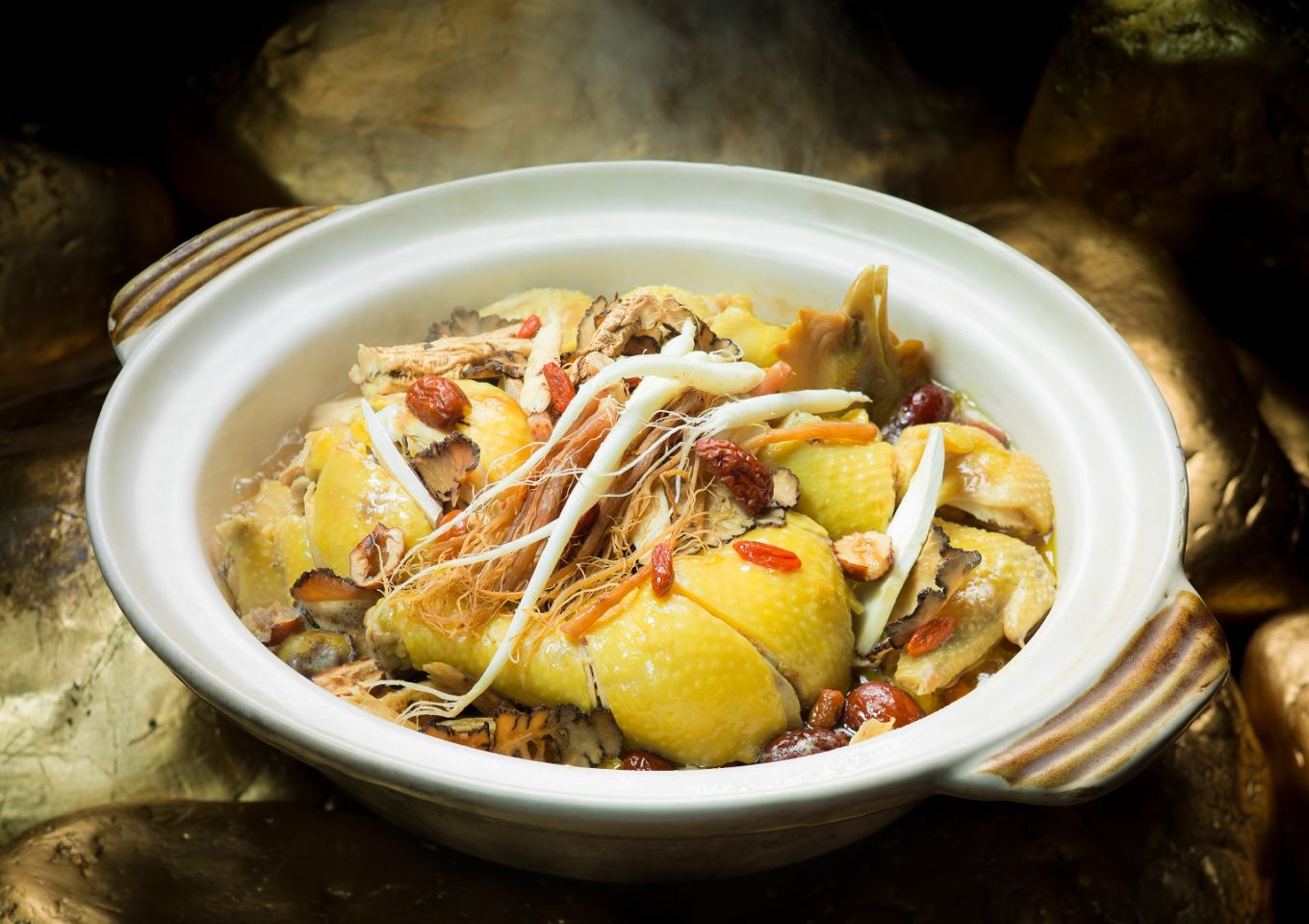 Golden Court - Macau Lifestyle