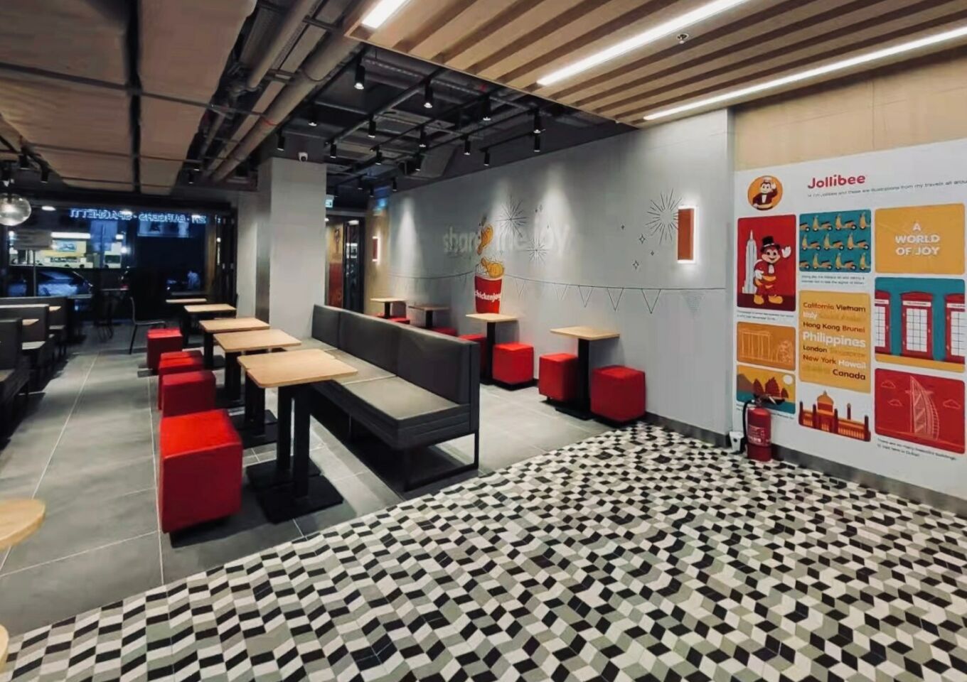 Jollibee - Macau Lifestyle