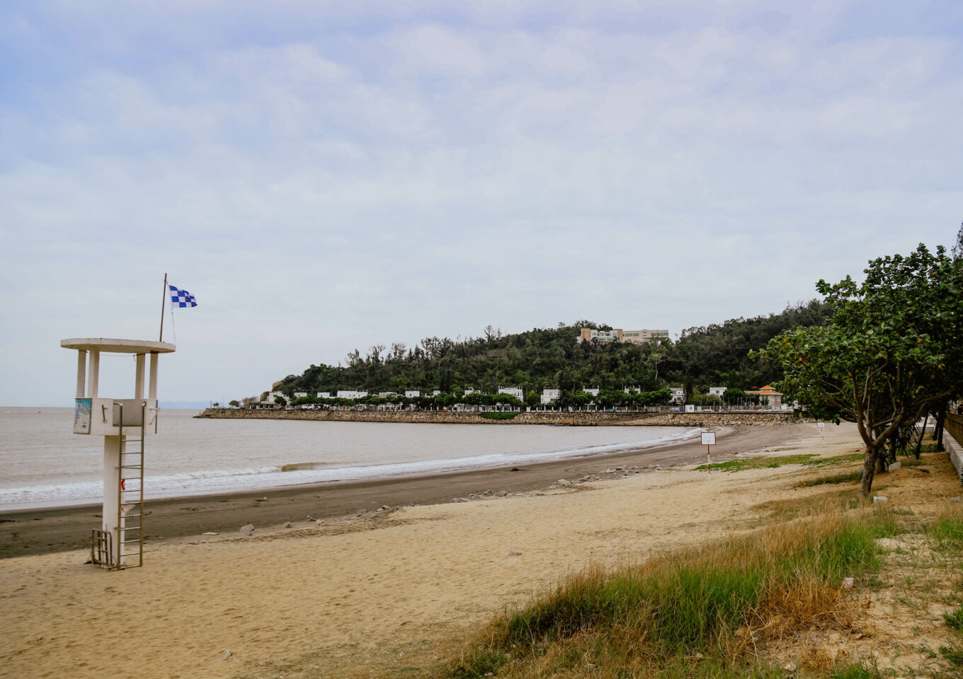Hac Sa Beach - Macau Lifestyle