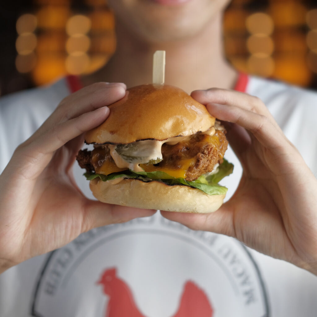 Macau Fried Chicken Club at Vida Rica Bar - Macau Lifestyle